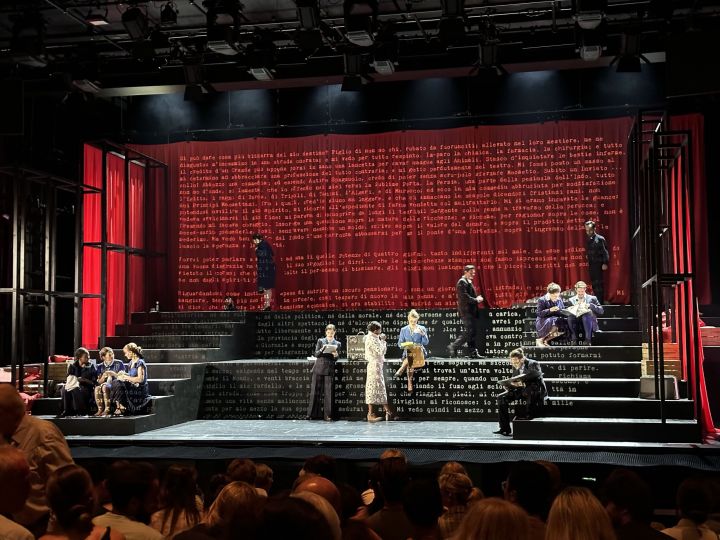 Auf in die Oper: 7bmus besucht Figaros Hochzeit! – BORG Straßwalchen